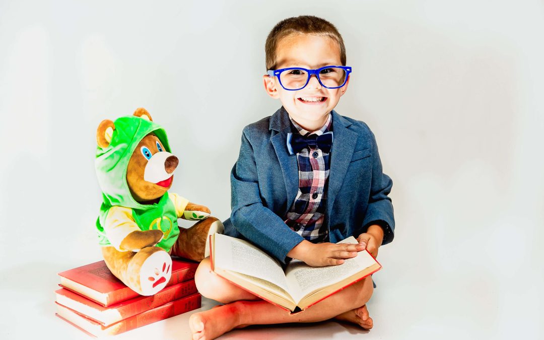 Lingi – a talking and singing superhero - Tummies Full Of Love